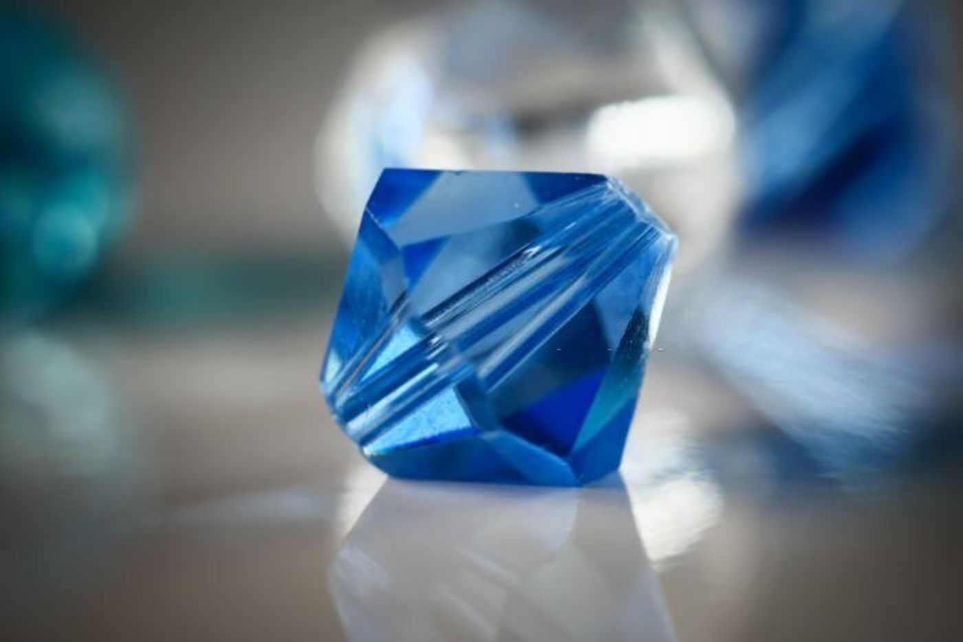 December Birthstones: Turquoise, Blue Zircon & Tanzanite | Color ...